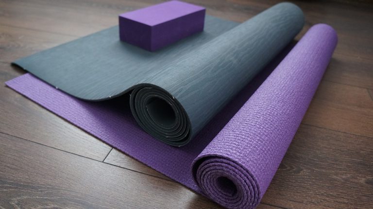 Yoga Mat, Which Side goes Up?